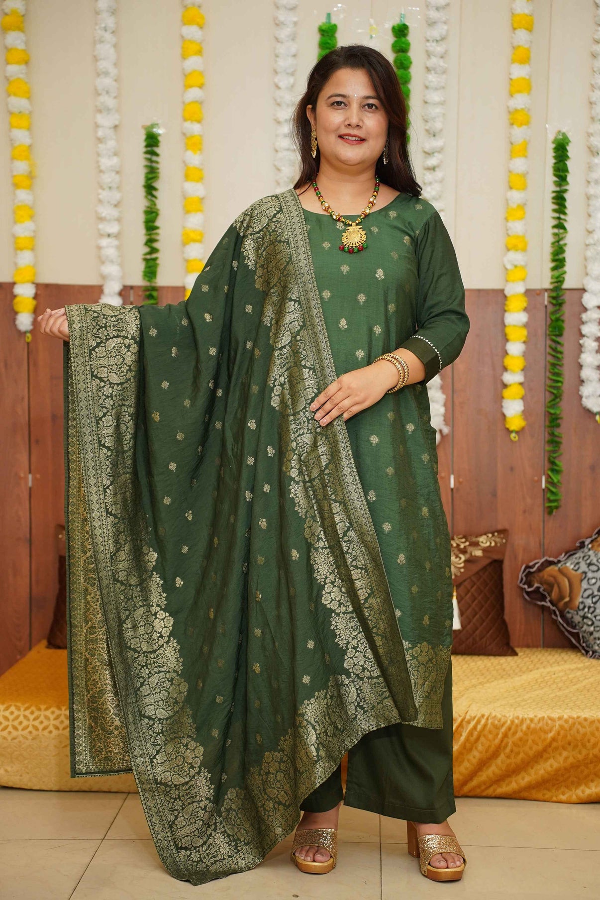 Buy Plus Size Lush Meadow Fancy Suit Set | Apella - The XS to 10XL Store