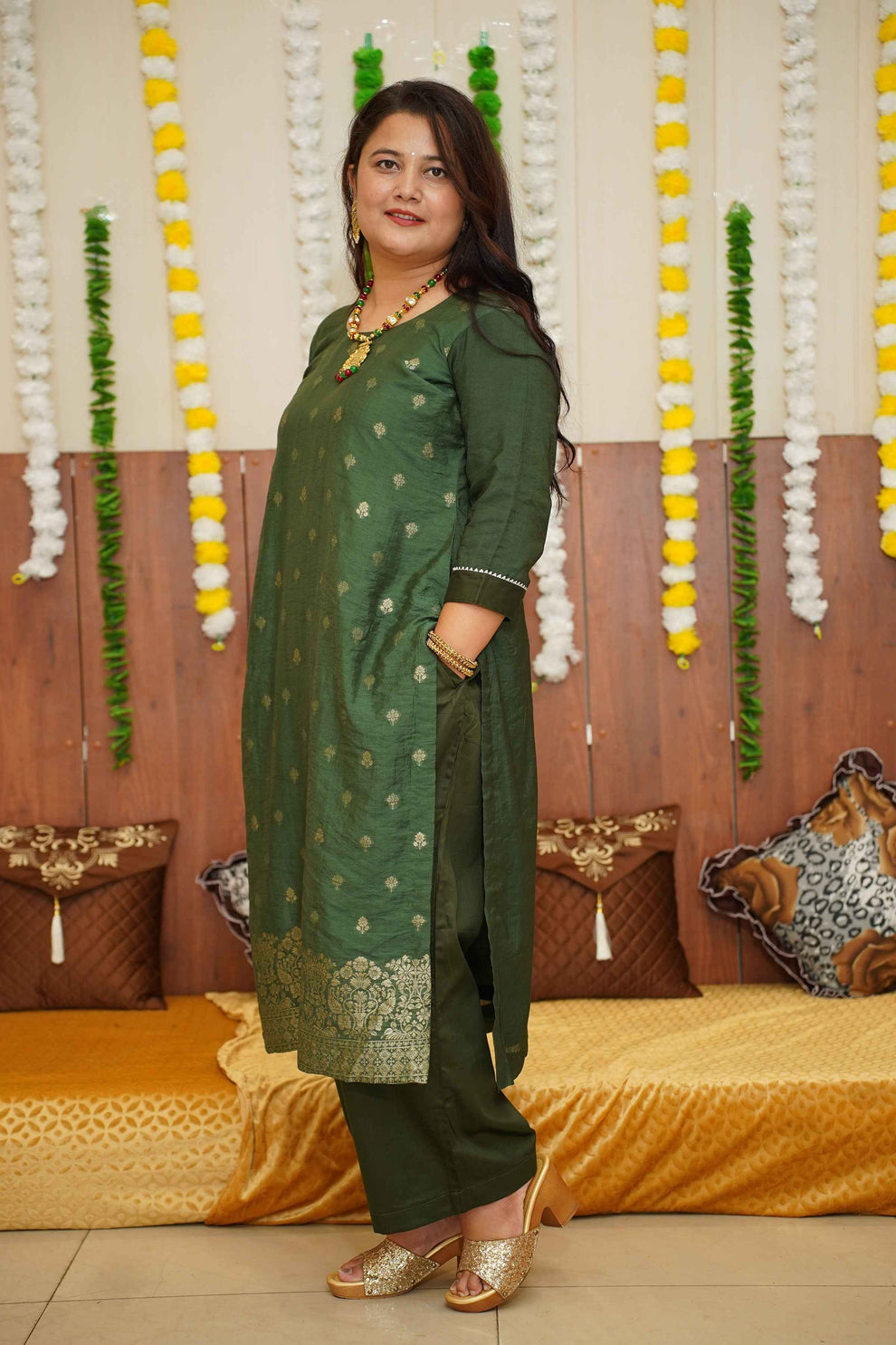 Buy Plus Size Lush Meadow Fancy Suit Set | Apella - The XS to 10XL Store