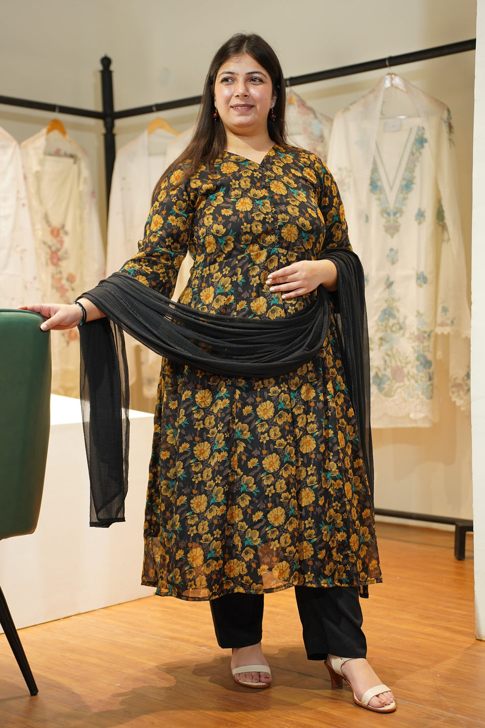 Buy Plus Size Noor-e-Amber Floral Anarkali Set | Apella - The XS to ...