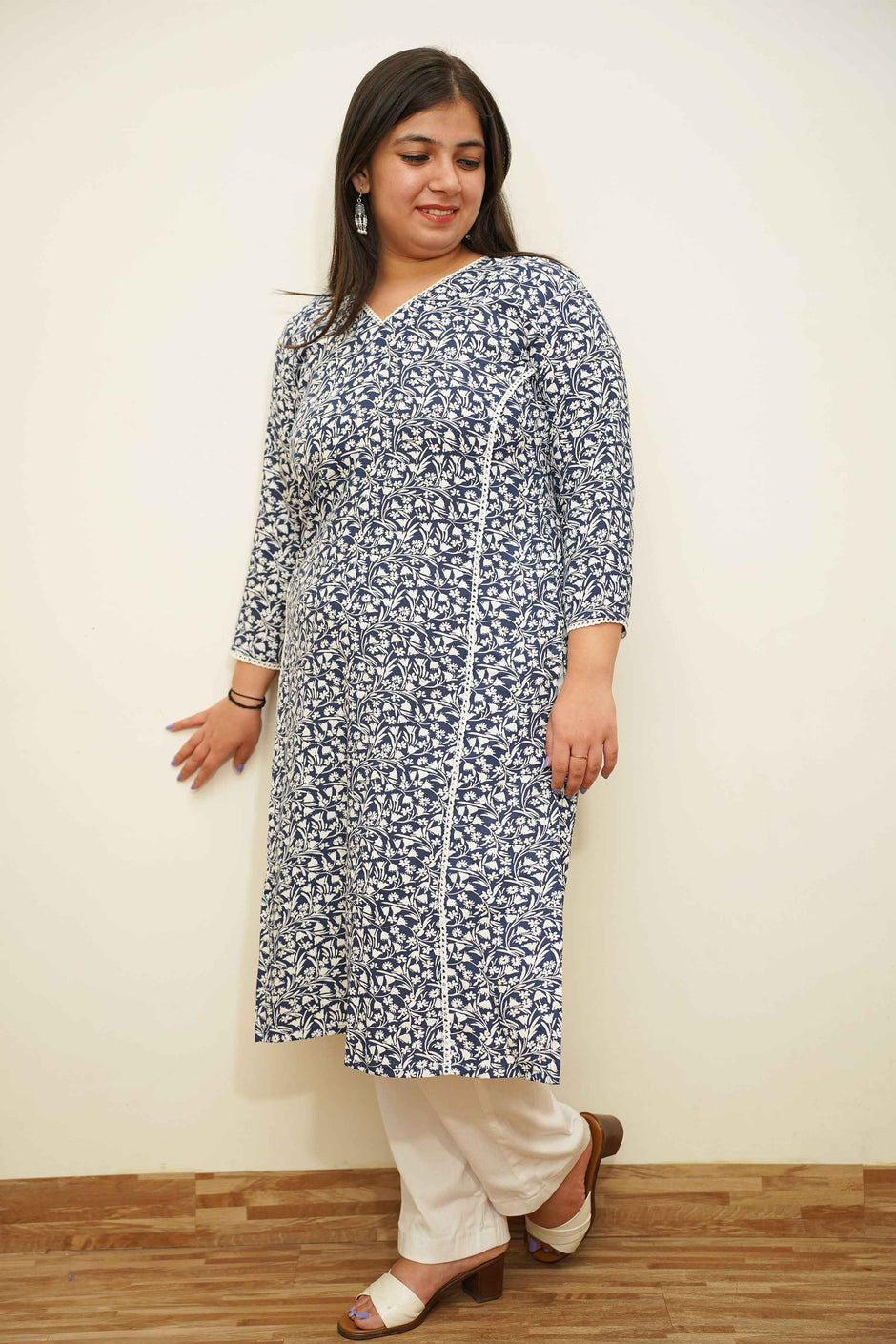 Buy Plus Size Kurtis & Cotton Kurtis For Women - Apella