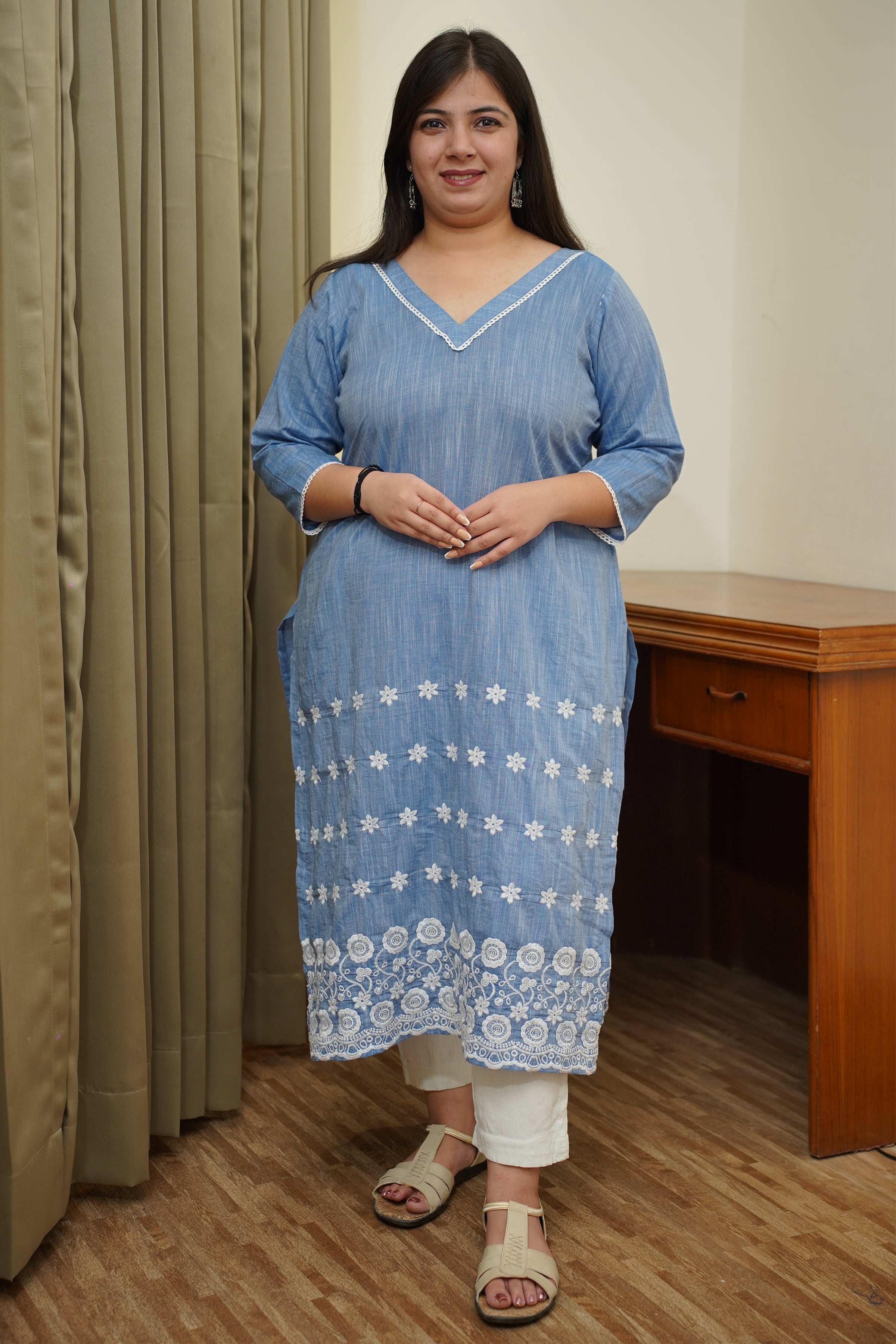 Buy Plus Size Kurtas & Kurtis For Women Online - Apella